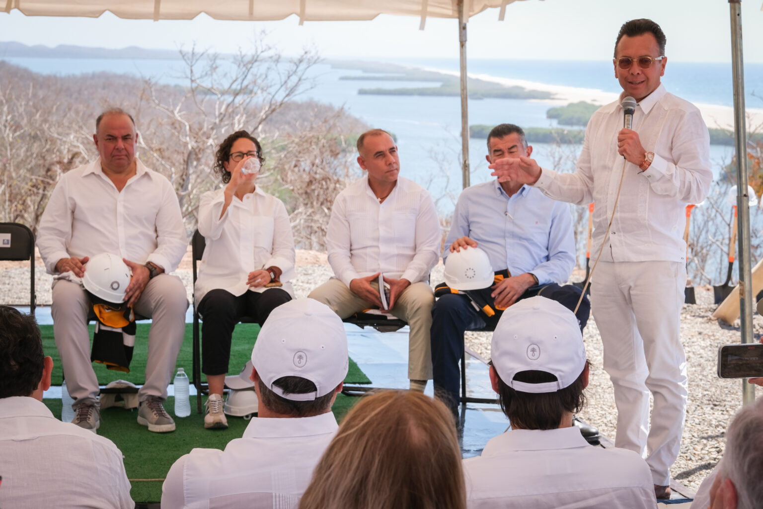 Para octubre el nuevo aeropuerto de Chalacatepec en la Costa Alegre ...