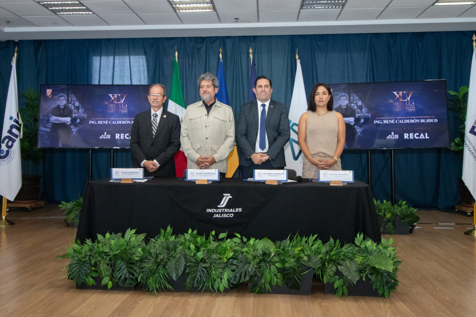 Será René Calderón el galardonado con el Mérito Industrial este 2025 en ...