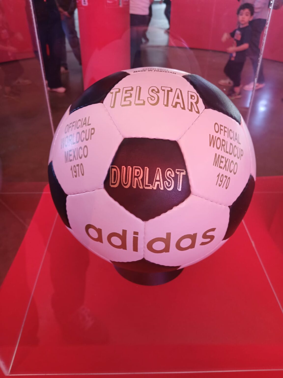 Inauguran el FIFA Trophy Tour en el Estadio Akron – Líder Informativo ...